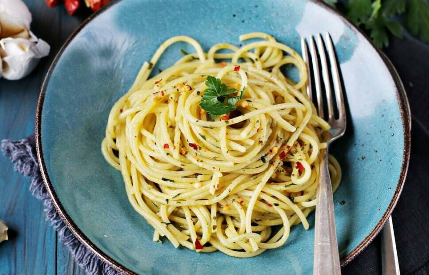 Spaghetti aglio, olio e peperoncino aus dem Monsieur Cuisine | ZauberMix