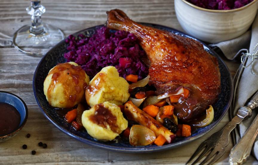 Ente mit Rotkohl und Klößen | ZauberMix